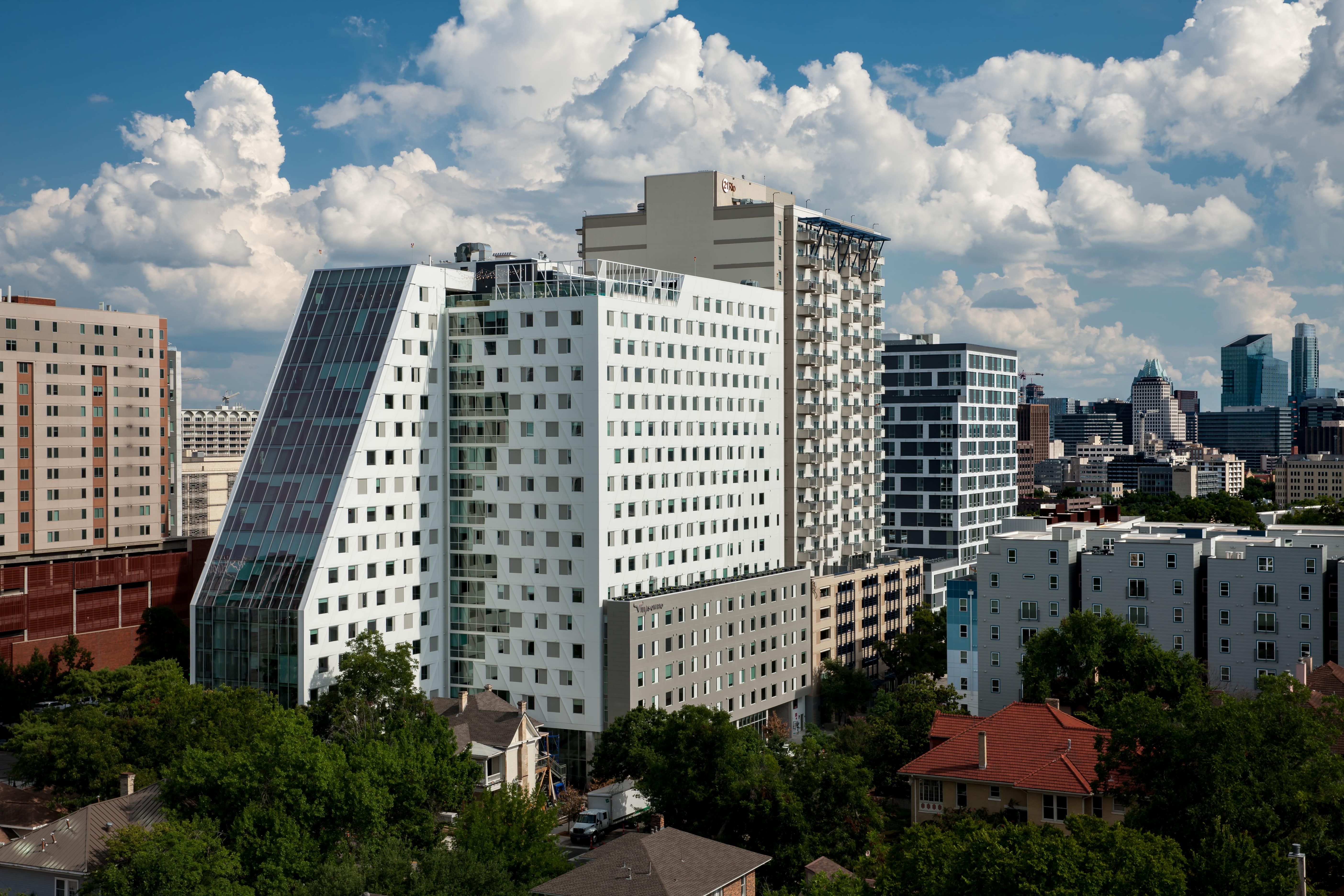 PROJECT SPOTLIGHT: VILLAS ON RIO